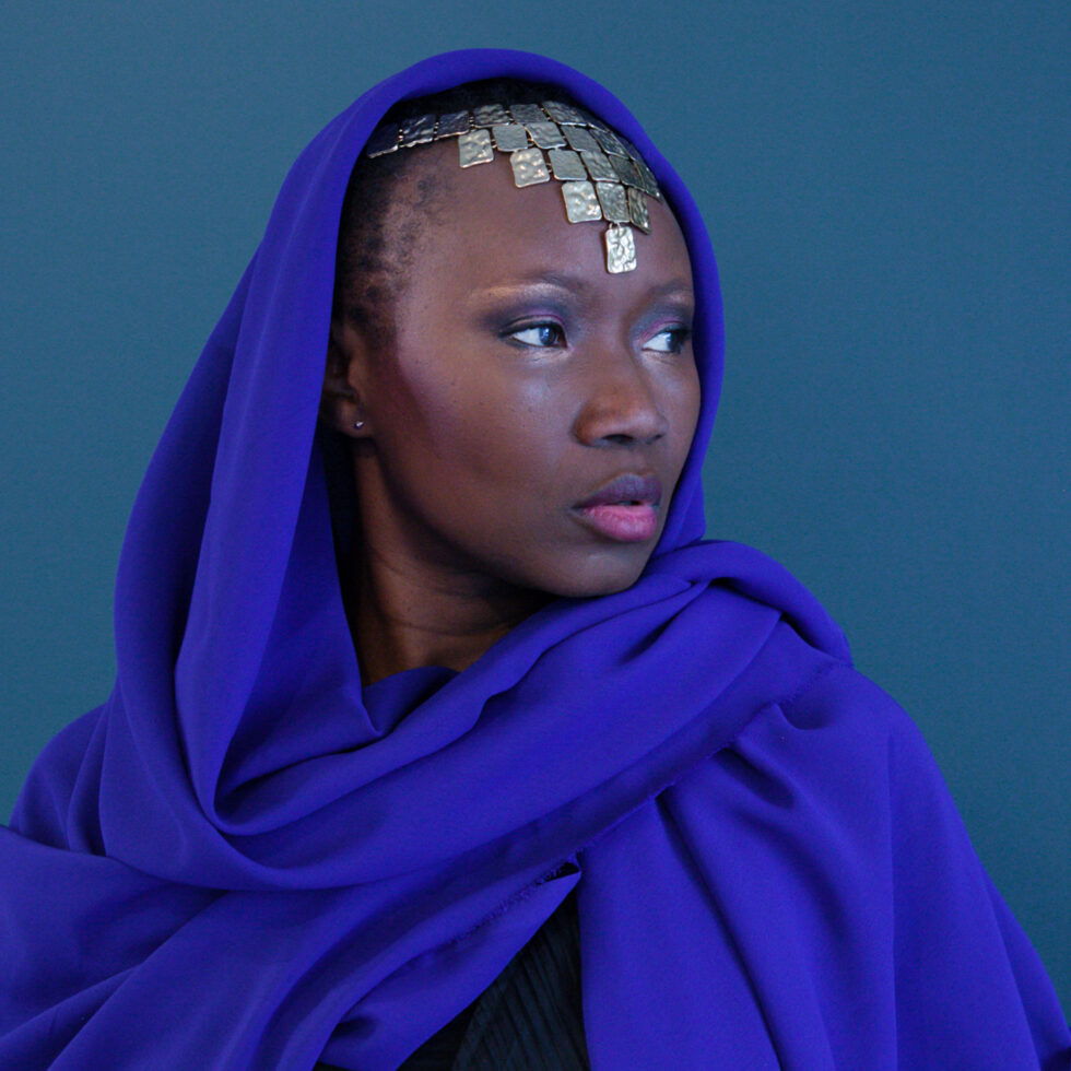 Biographie | Julia Sarr | Etoile de l'Afro-Jazz